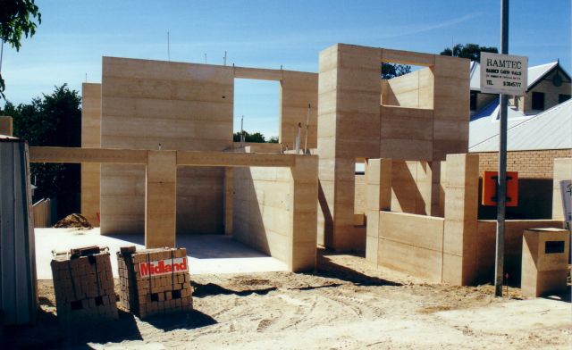 Ramtec :: Gallery - Two-storey rammed limestone home